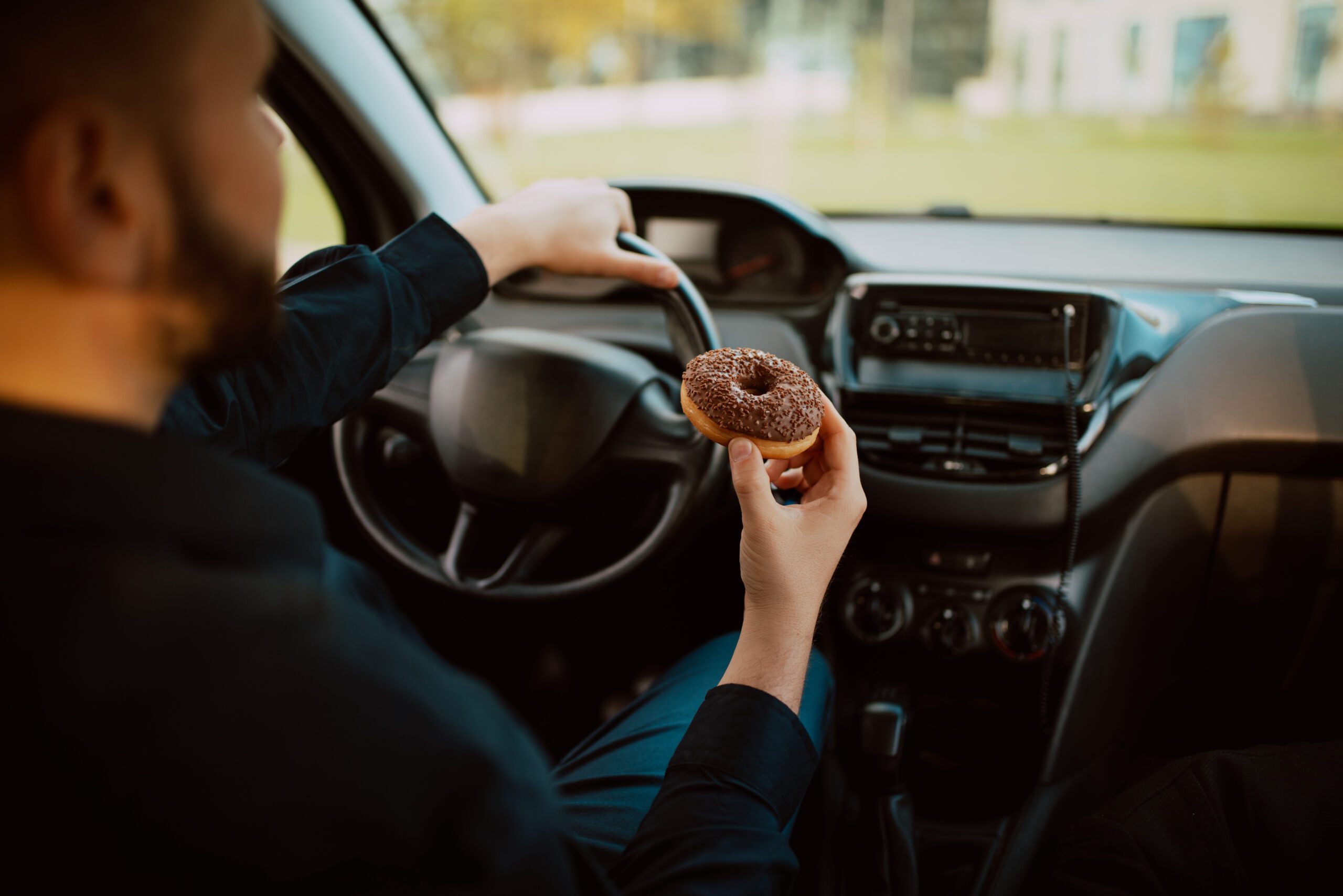 Can you get fined for eating and driving in Canada? | Westland Insurance